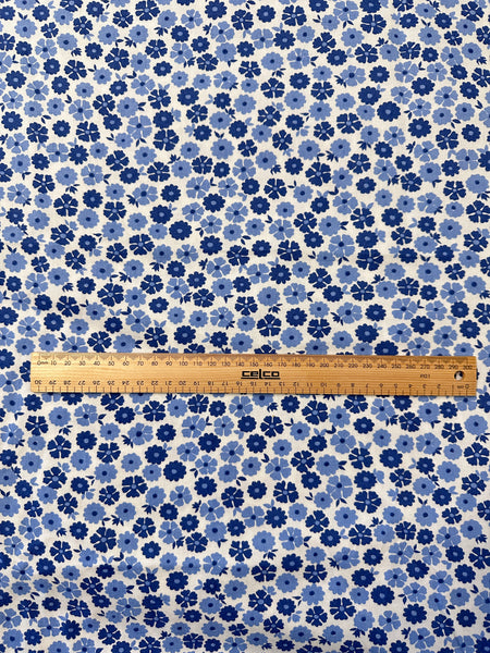 Vintage Fabric 1980s Lightly Brushed Cotton Blue Flowers on White 90cm ...