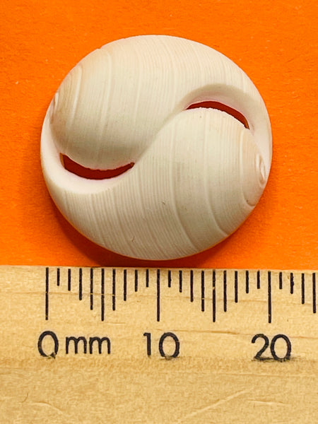 ONE SET ONLY: vintage white plastic shell shape shank buttons 20mm ...